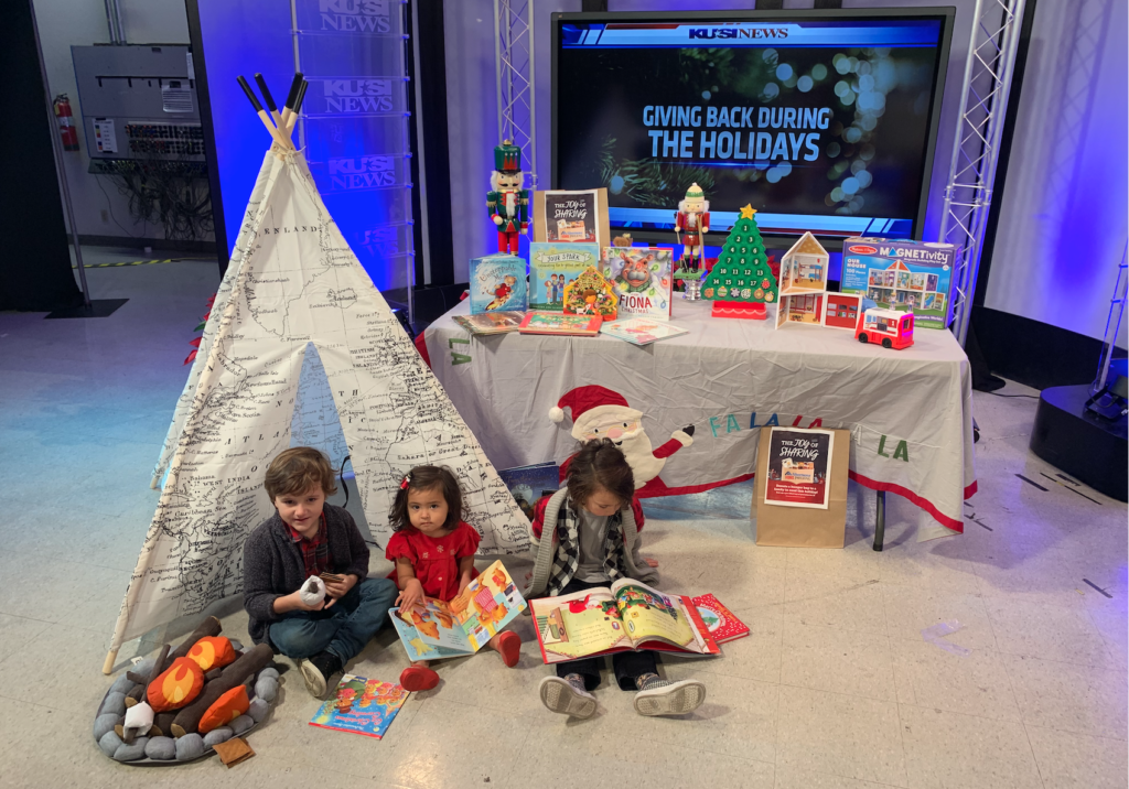 5 Ways to Serve the Community This Christmas - Family Entourage